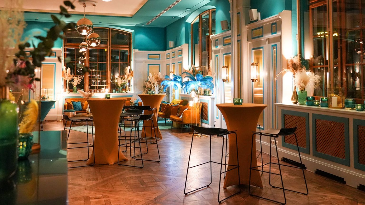 Bavarian restaurant & pub at the Viktualienmarkt - Der Pschorr in ...