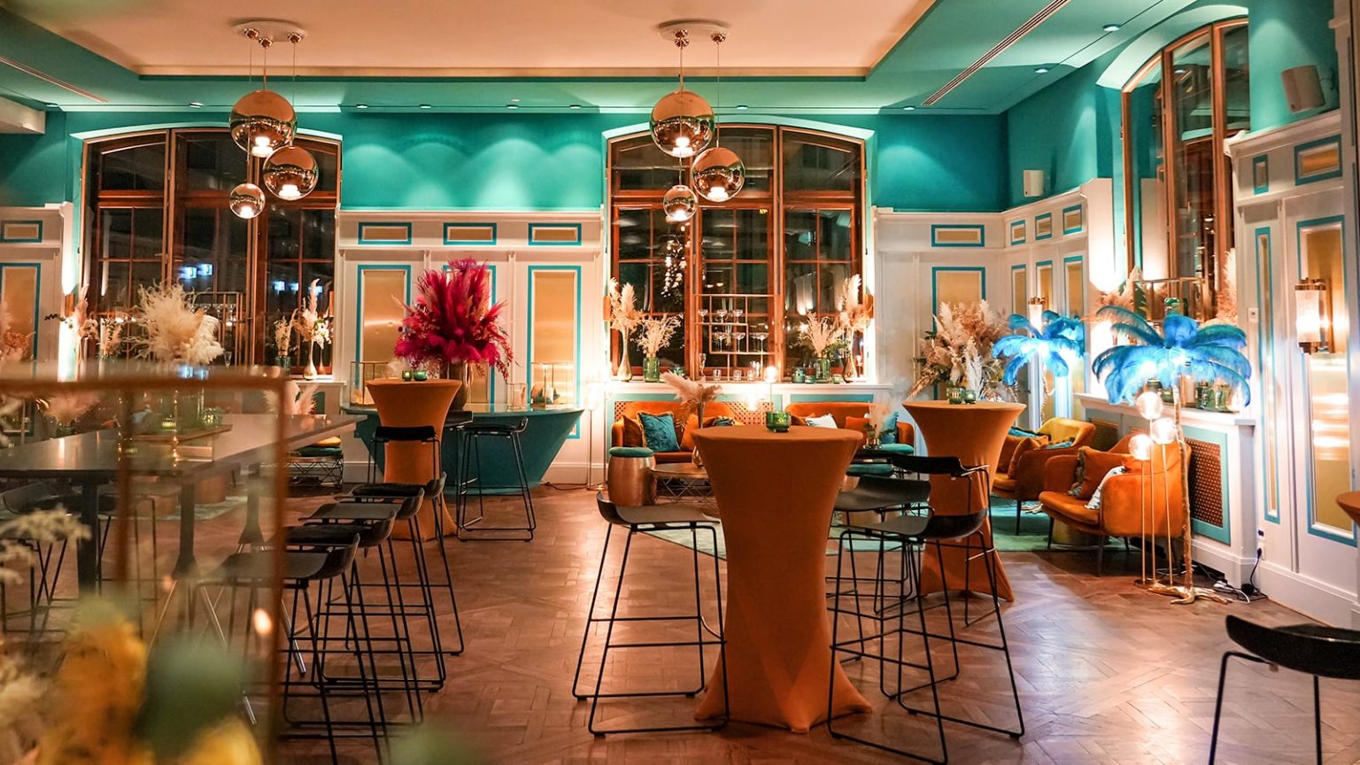 Bavarian restaurant & pub at the Viktualienmarkt - Der Pschorr in ...