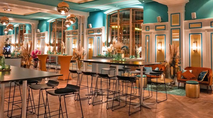 Bavarian restaurant & pub at the Viktualienmarkt - Der Pschorr in ...